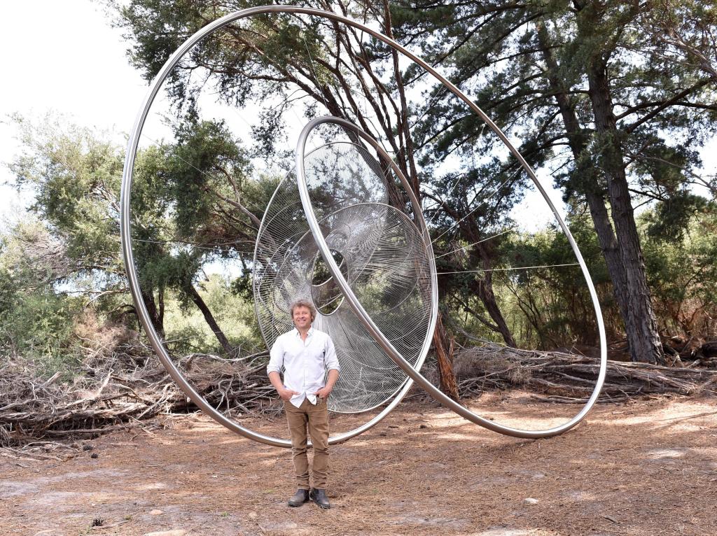 Sculpture in the bush: a strong year for the McClelland Prize