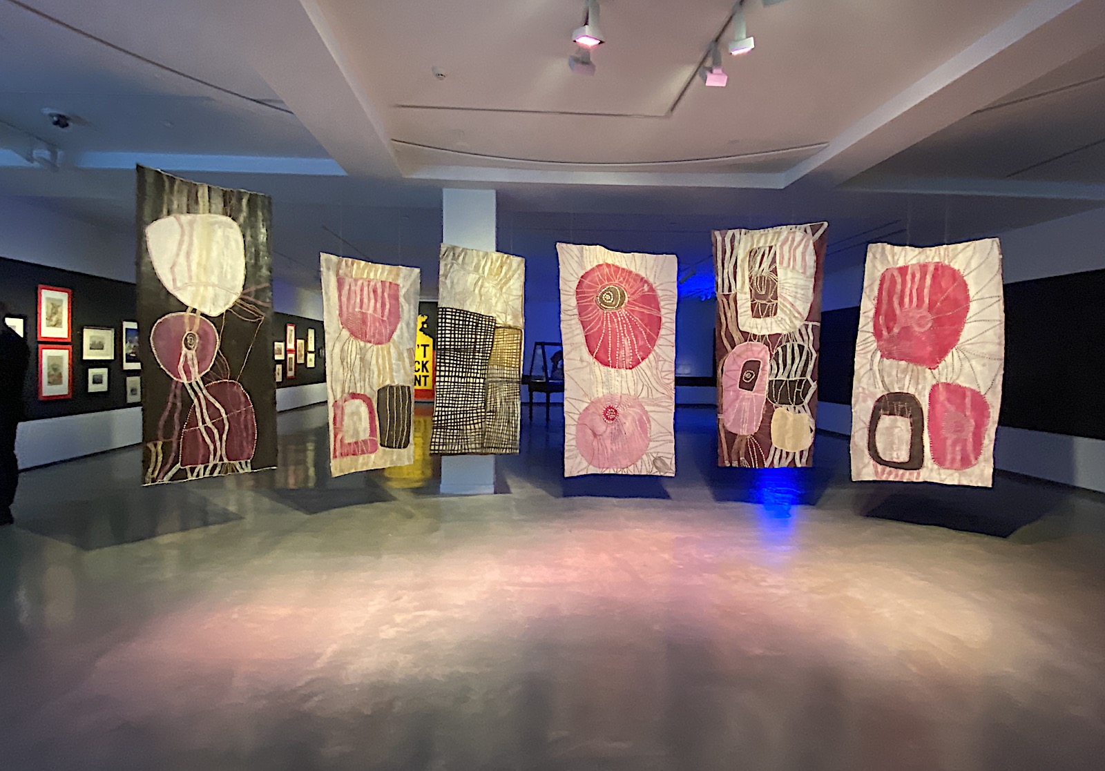 Vale Aboriginal artists and Elders, Mrs Marawili and Mrs Timbery