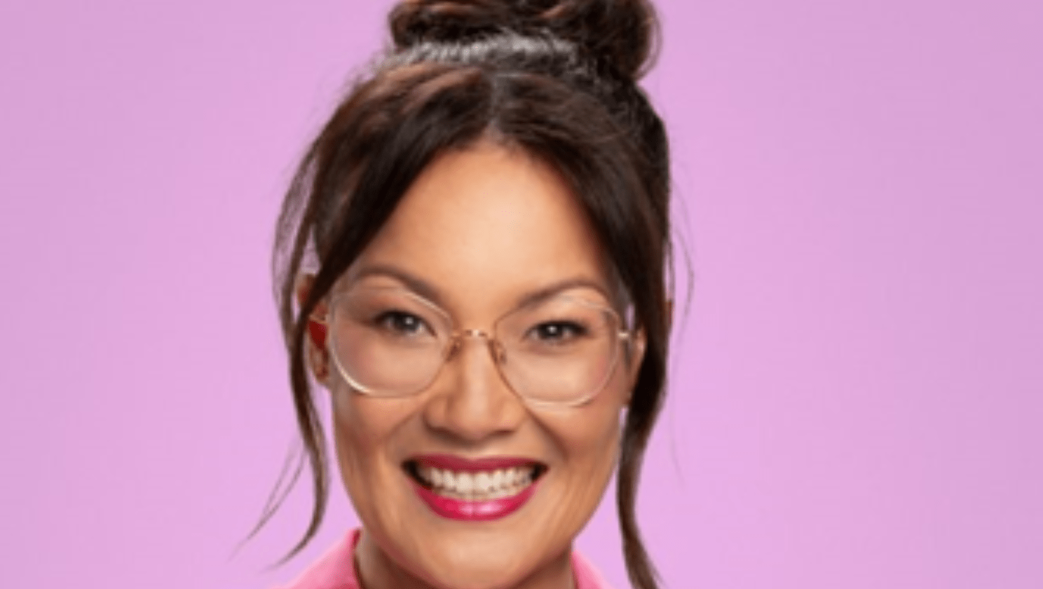 Comedy review: Lizzy Hoo: Hoo's That Girl?, The Victoria Hotel, MICF 2024