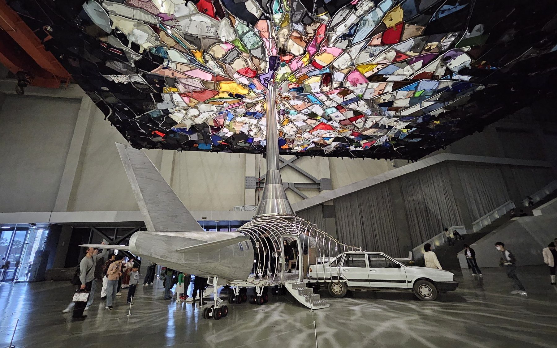 Exhibition review: Yin Xiuzhen: Piercing the Sky, Power Station of Art ...